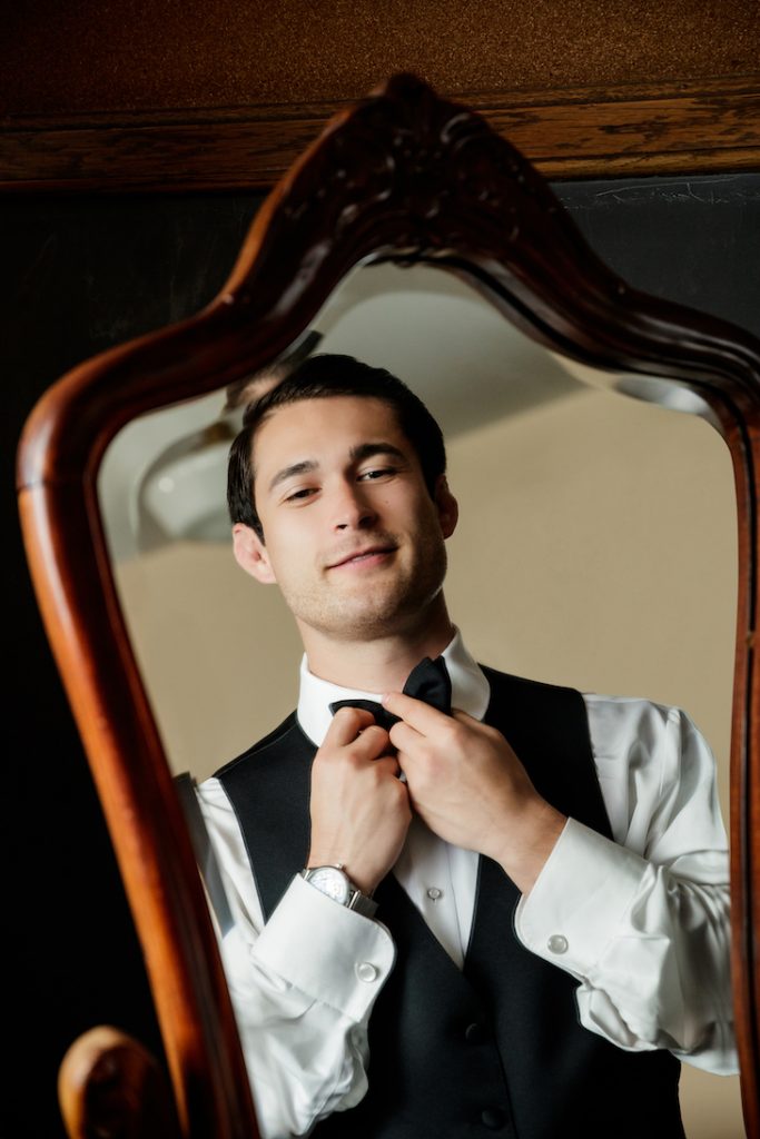 Don't forget the groom! Tips for Capturing Awesome Groom Portraits