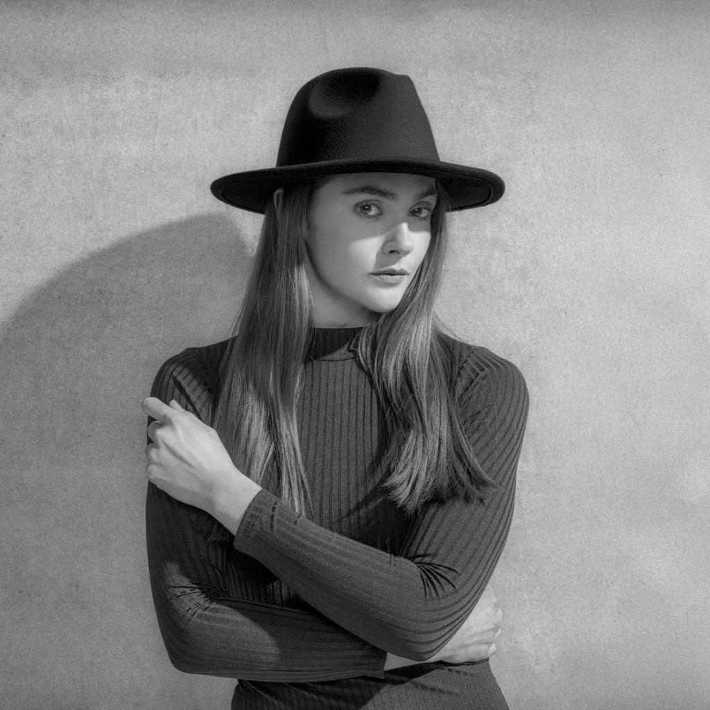 The Essential Guide to Photography Backdrops / Backgrounds