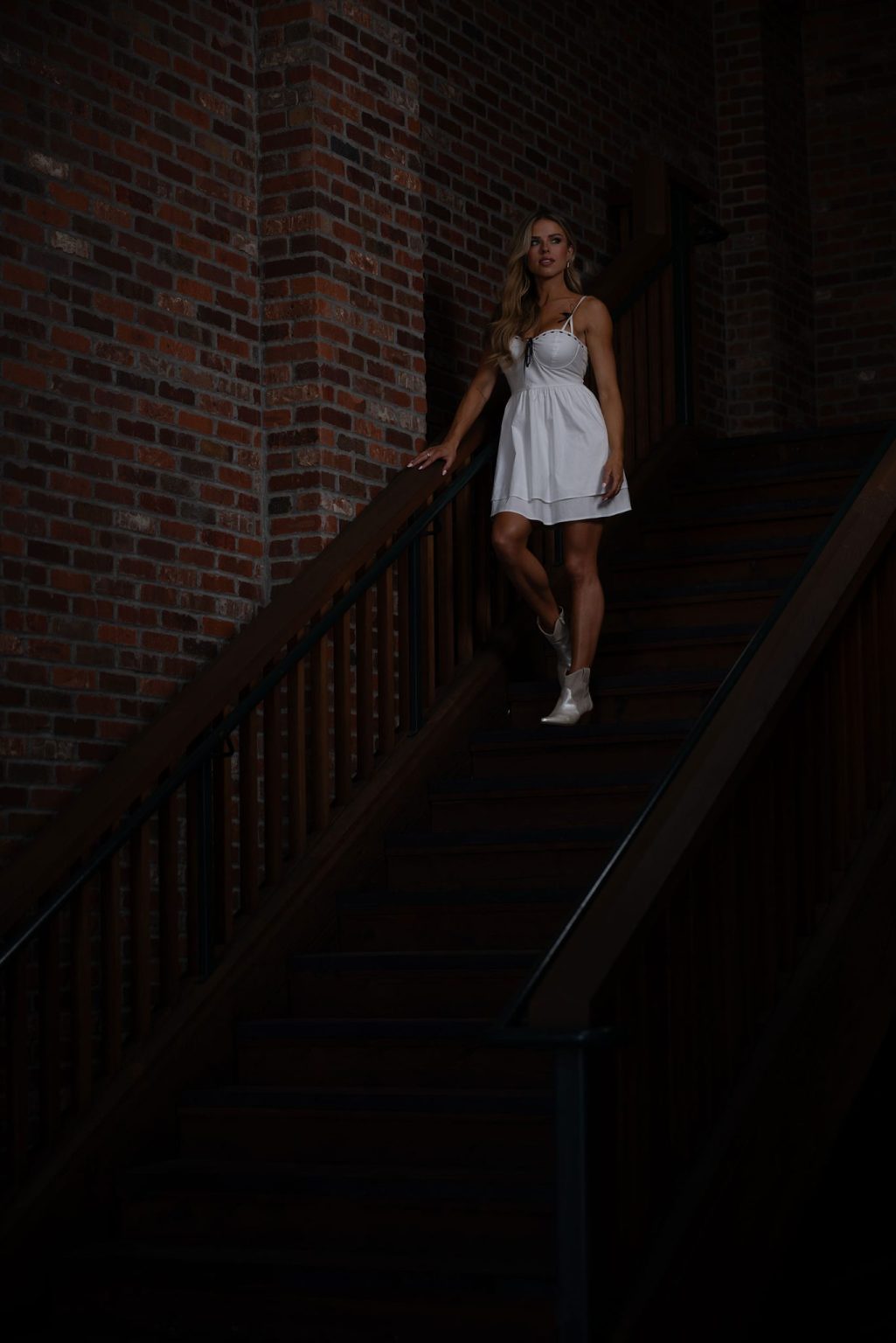 Westcott University — How to Make Flash Look Natural in Outdoor Portraits